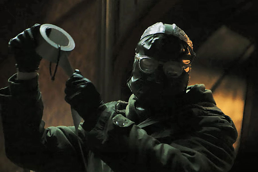 Juega con Riddler y descubre los bocetos de Batman que tiene la policía